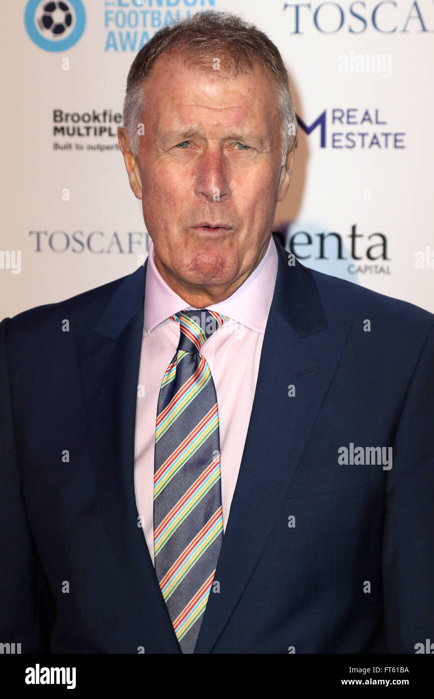 Geoff Hurst Stock Photos & Geoff Hurst Stock Images - Alamy