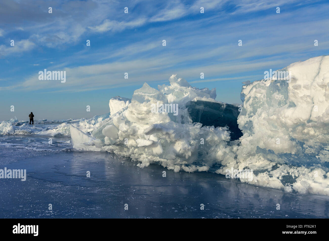 Huge wave of ice and snow Stock Photo - Alamy