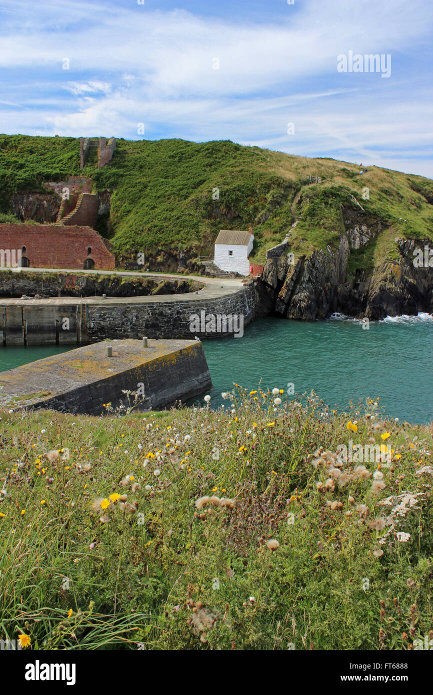 Porthgain Harbour Pembrokeshire Stock Photo - Alamy