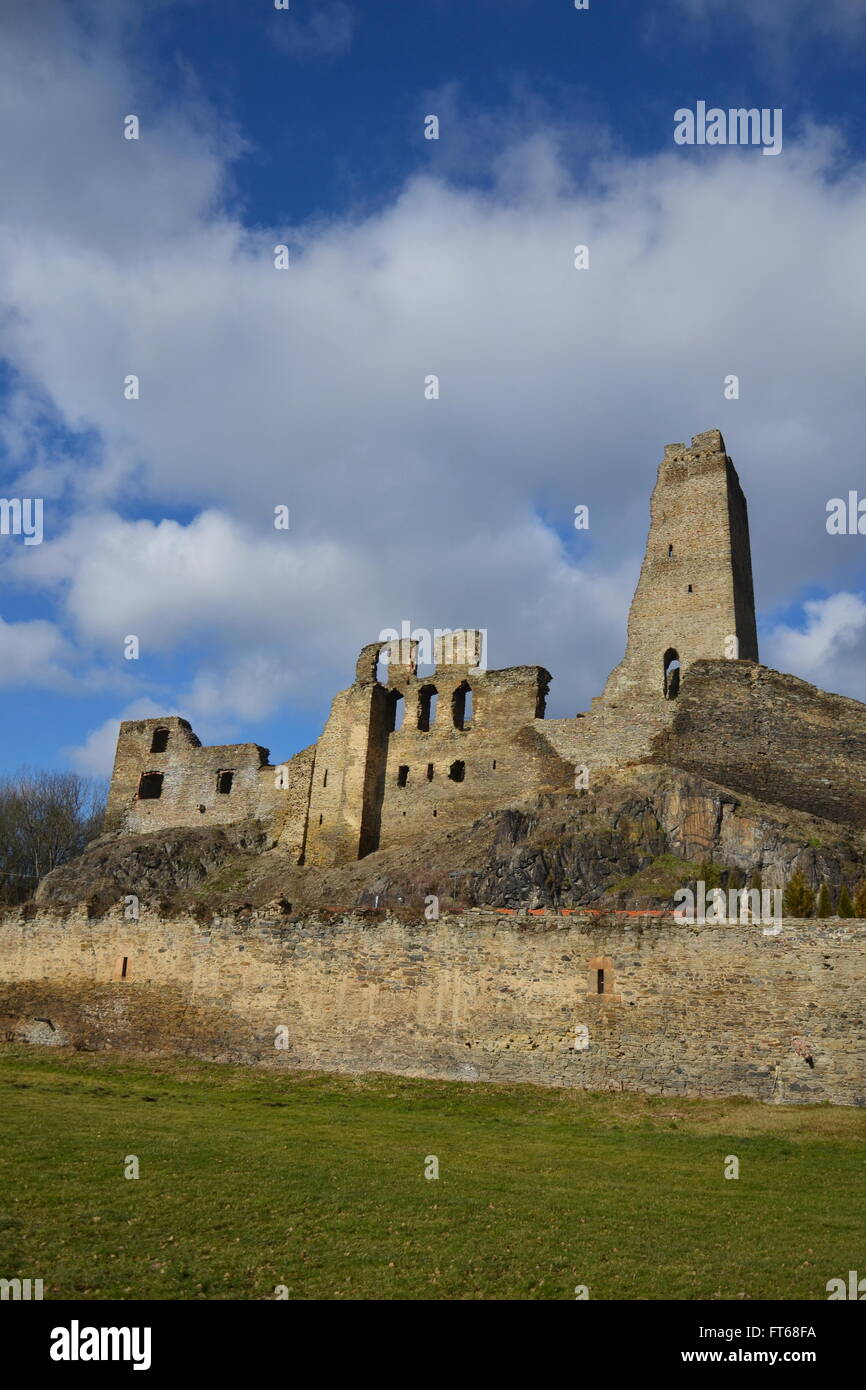 Okor castle ruins hi-res stock photography and images - Alamy