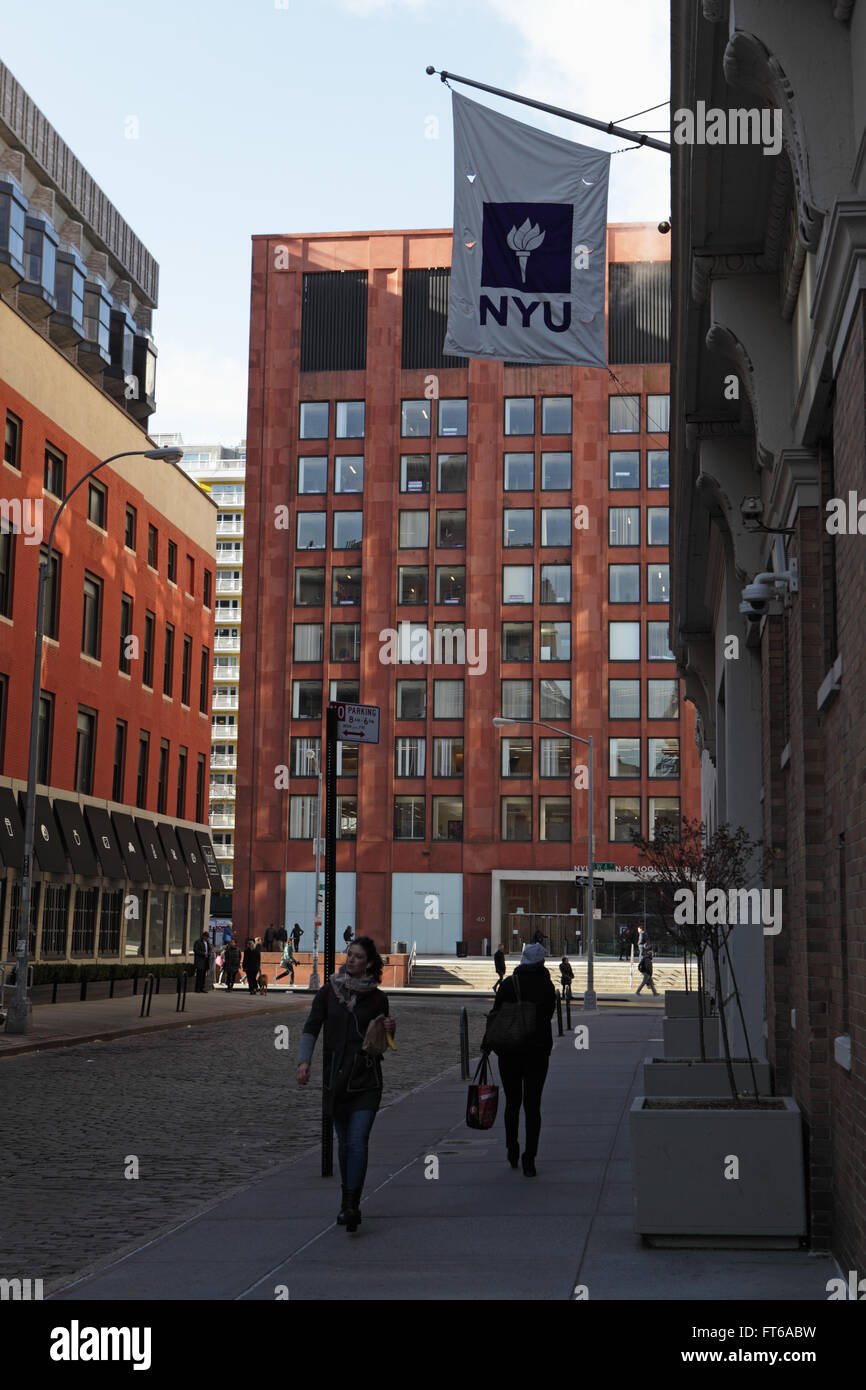 Nyu campus hi-res stock photography and images - Alamy