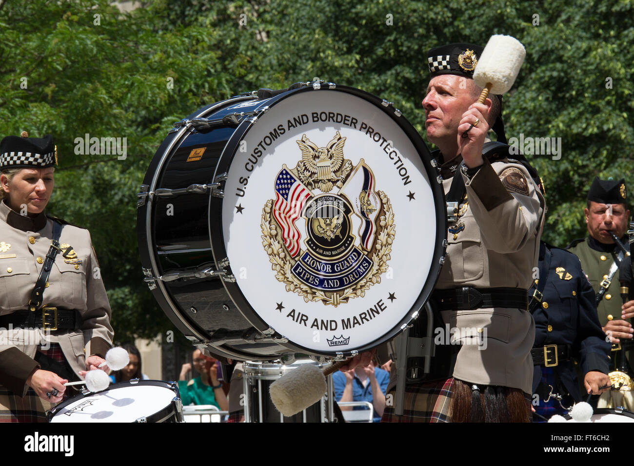 Border police us hi-res stock photography and images - Alamy