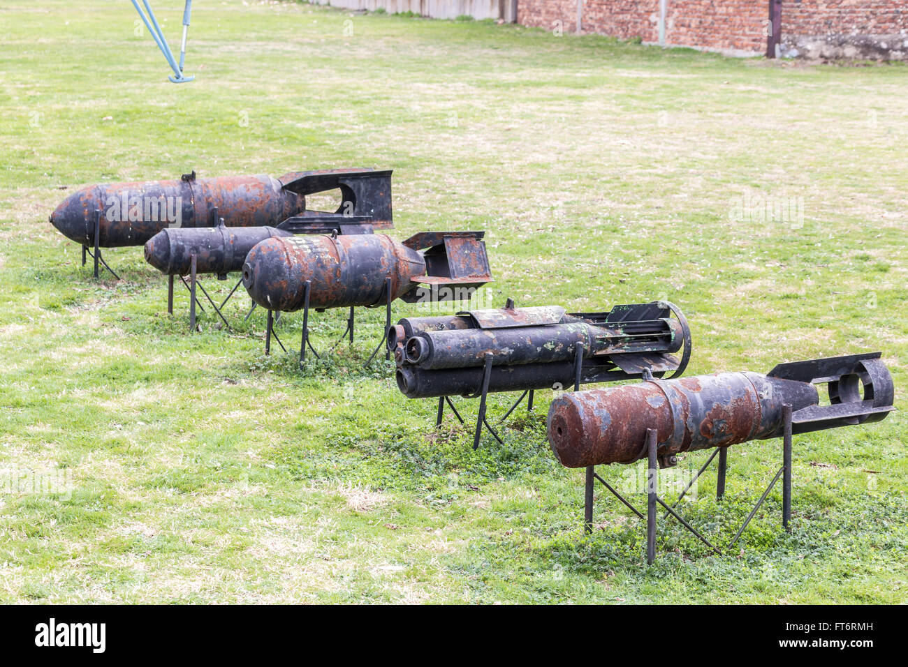 Old style Aircraft bombs Stock Photo - Alamy