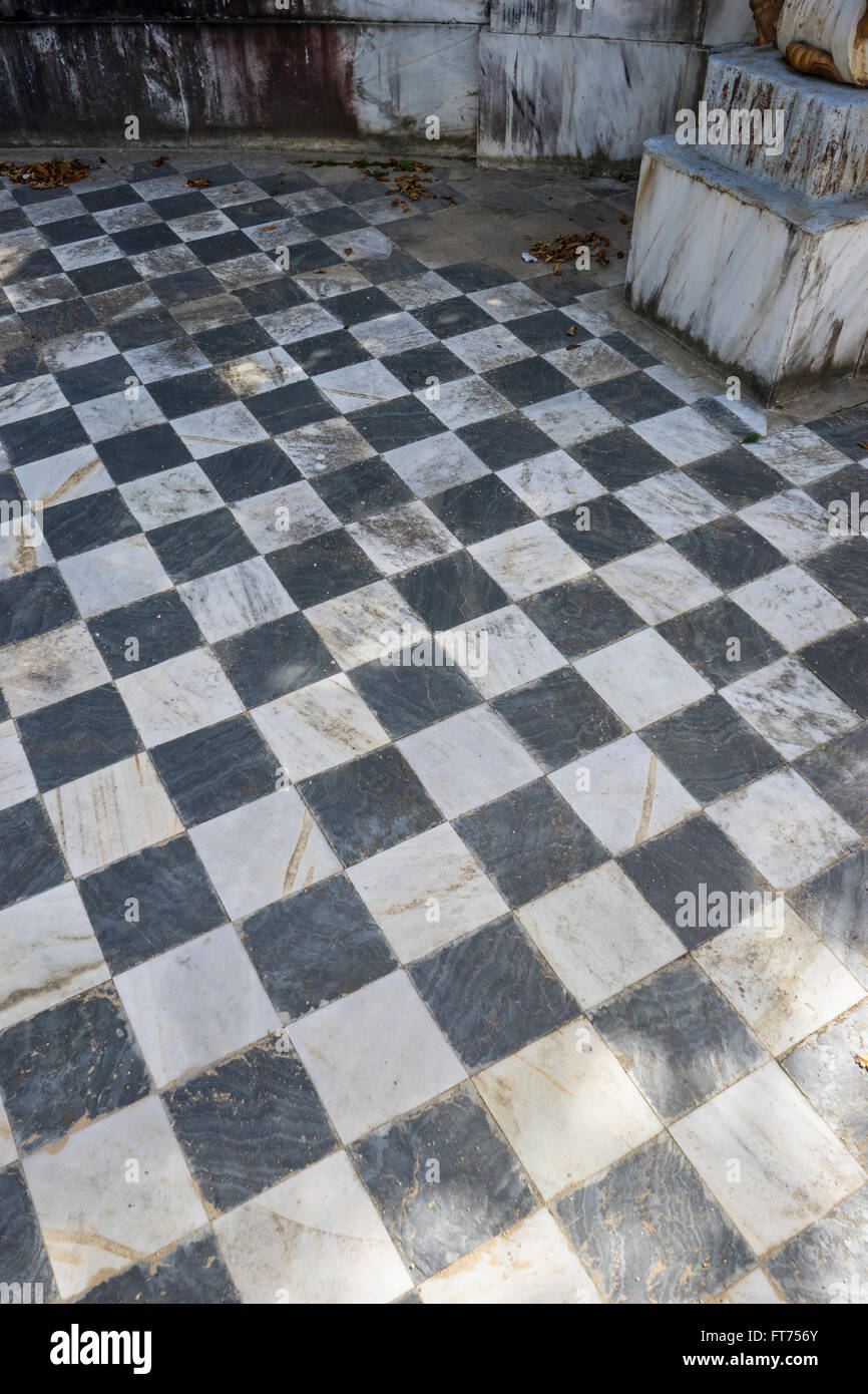 Chessboard tile kitchen interior hi-res stock photography and images ...