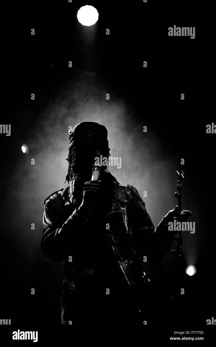 Devonte hynes singer Black and White Stock Photos & Images - Alamy