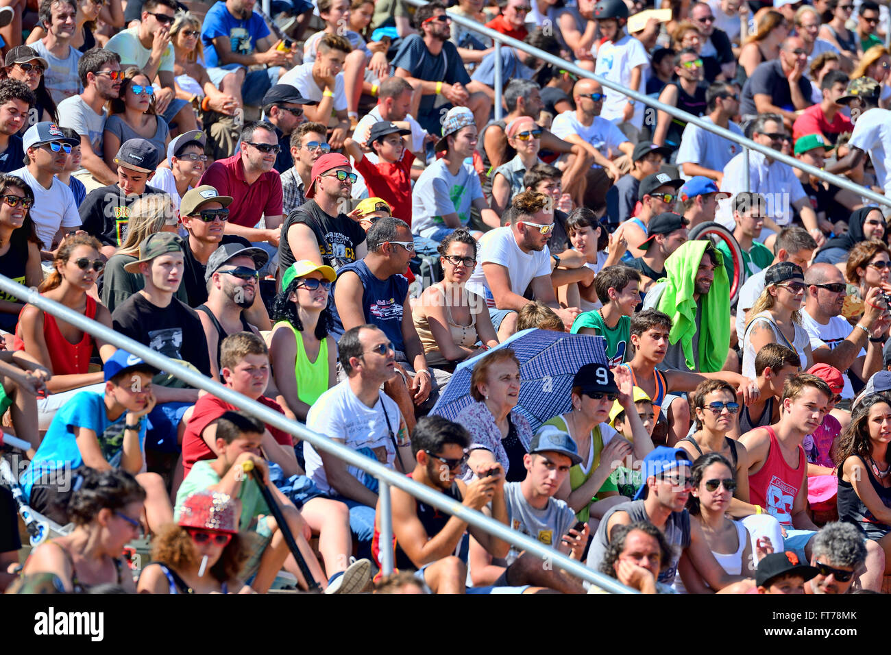 Happy audience in sports stadium hi-res stock photography and images ...