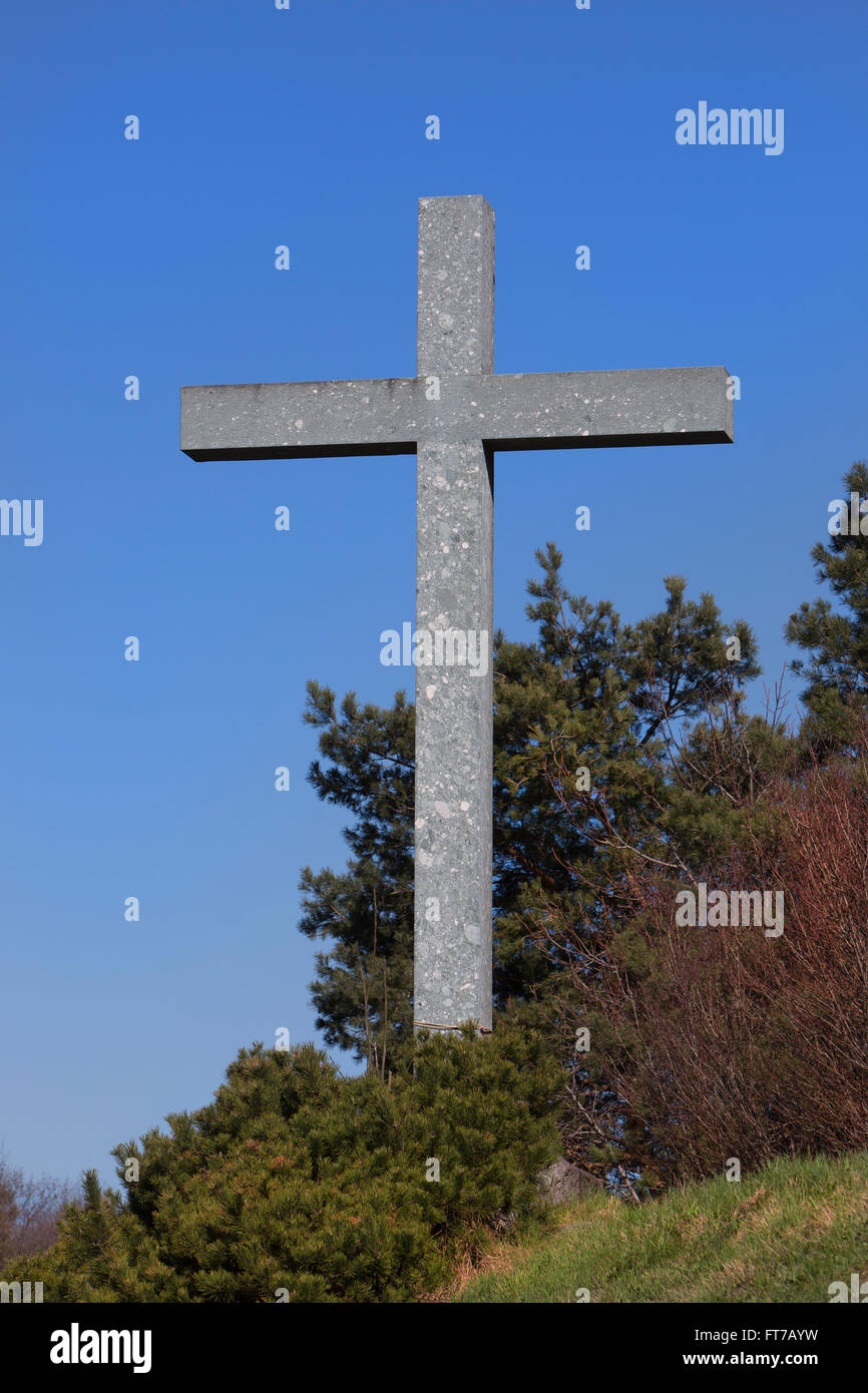A stone cross Stock Photo - Alamy