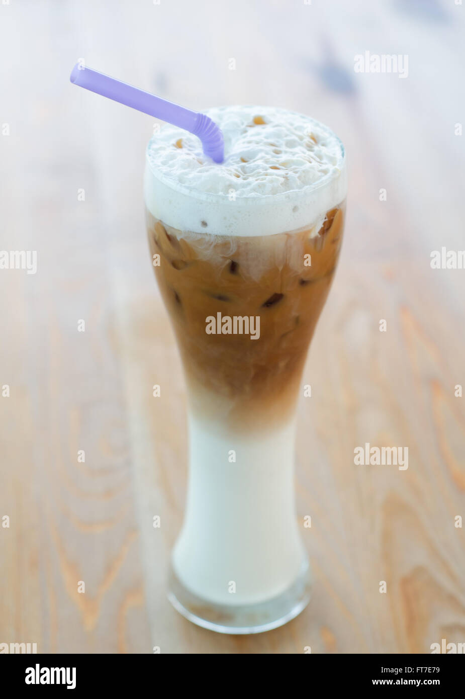 Vintage milk glass tea hi-res stock photography and images - Alamy