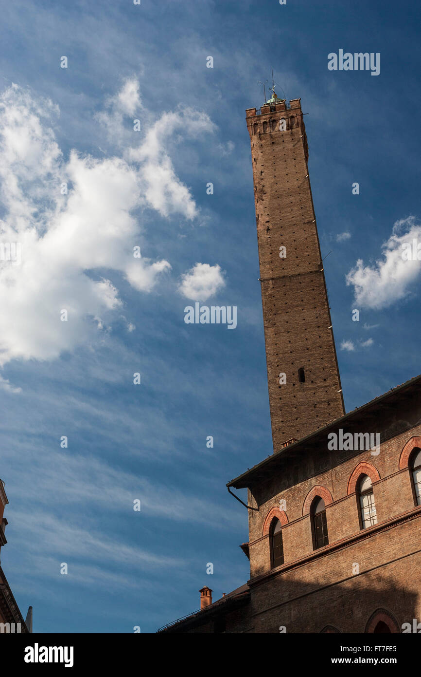 The Asinelli Tower in Bologna (Italy Stock Photo - Alamy