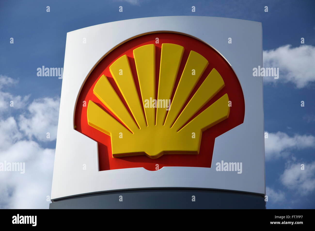 Shell oil company employees hi-res stock photography and images - Alamy