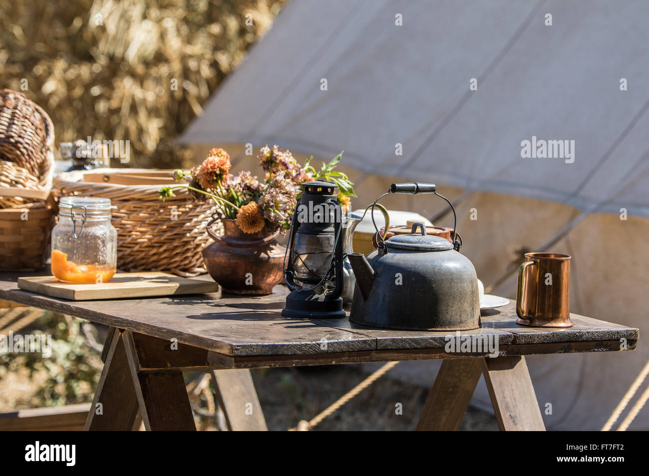 Civil War era table set for a picnic Stock Photo - Alamy