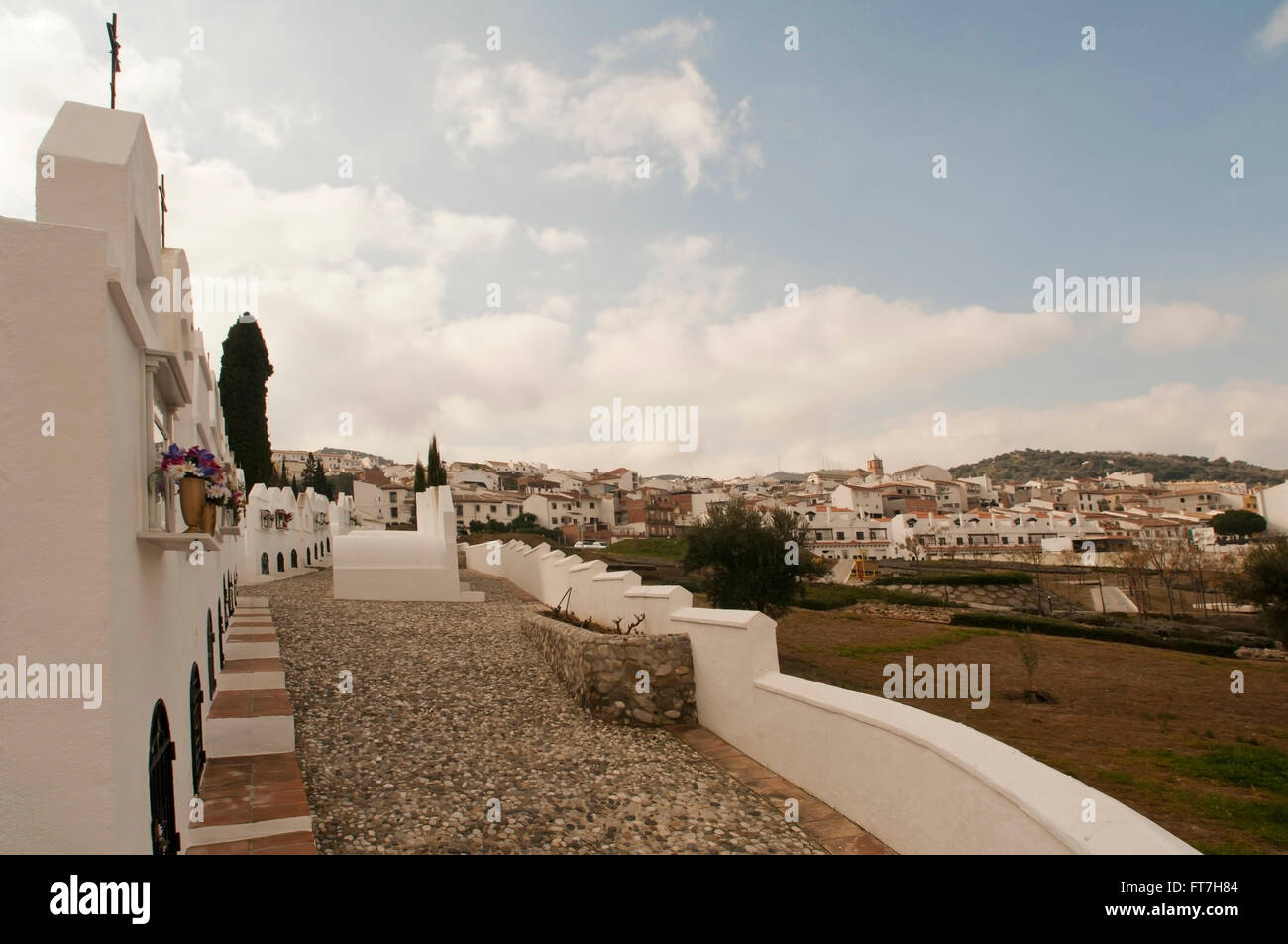 Spanish graveyard hi-res stock photography and images - Alamy