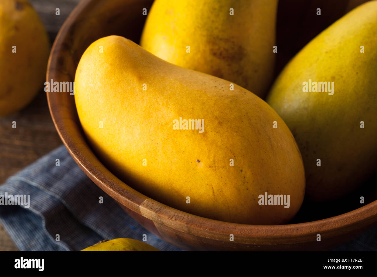 Fresh mango mangoes mangos food hi-res stock photography and images - Alamy
