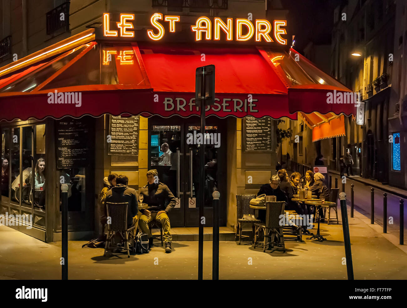 Sidewalk cafe france menu hi-res stock photography and images - Alamy