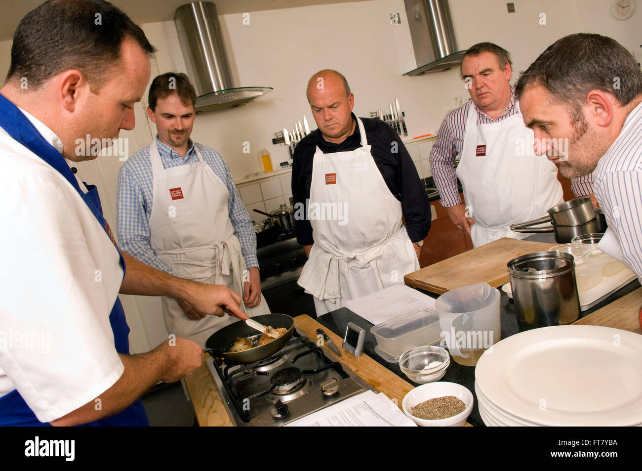 School lunches uk hi-res stock photography and images - Alamy