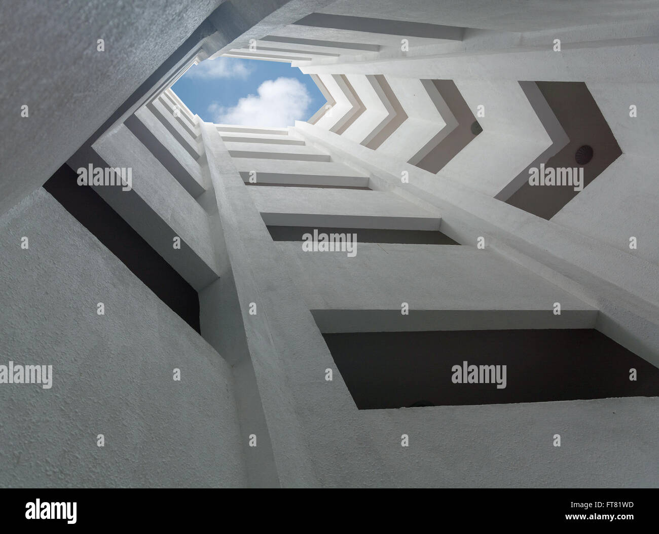 Atrium of building hi-res stock photography and images - Alamy