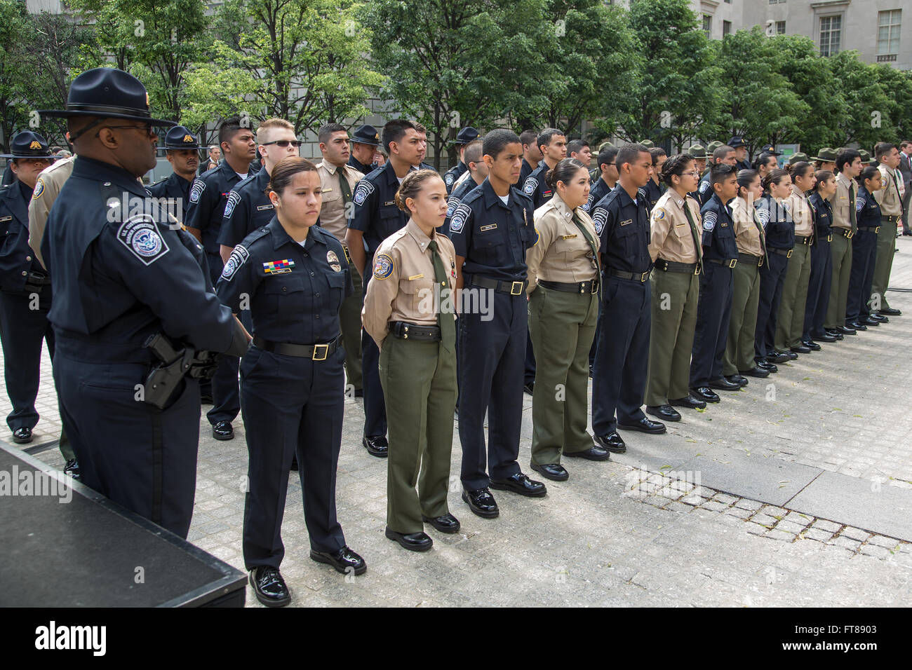 The 2012 U.S. Customs and Border Protection Valor Memorial and Wreath ...