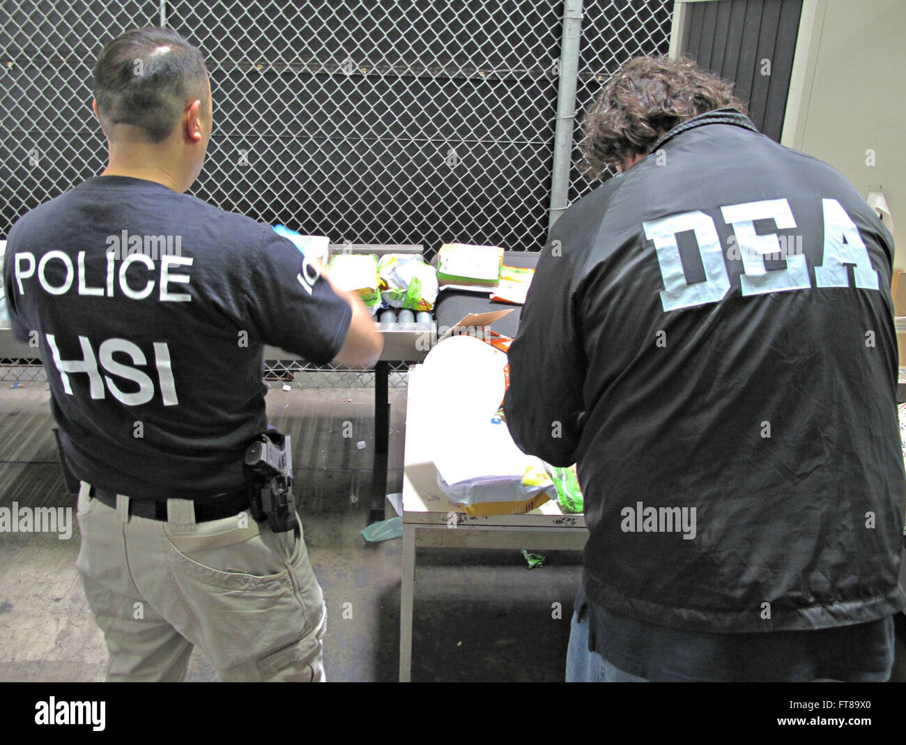 Dea agent hi-res stock photography and images - Alamy