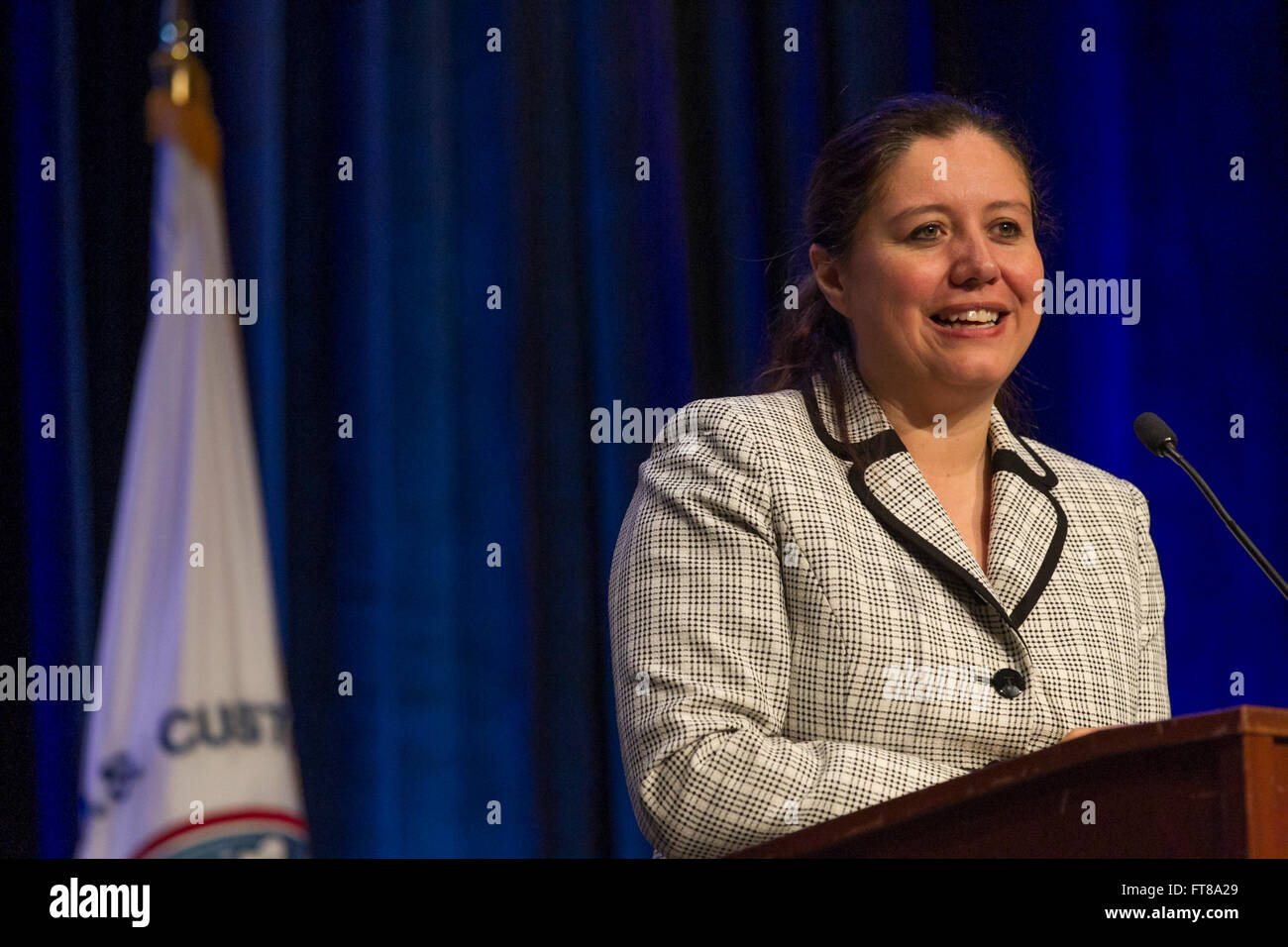 Critical dialogue hi-res stock photography and images - Alamy