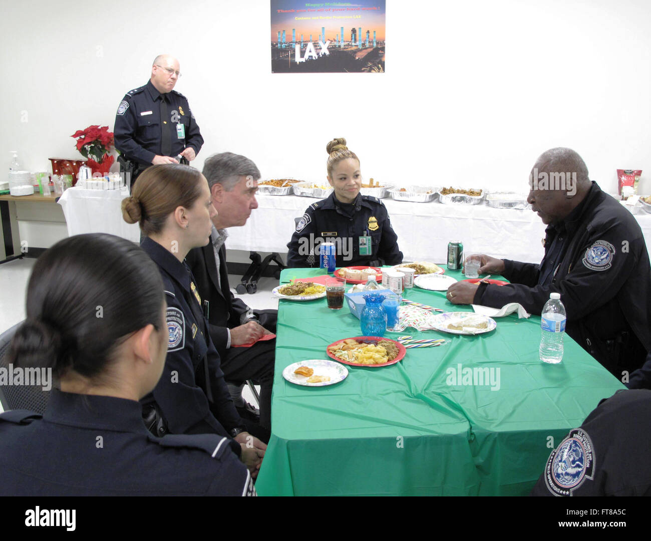 12/25/2015 - Los Angeles International Airport - U.S. Customs and ...