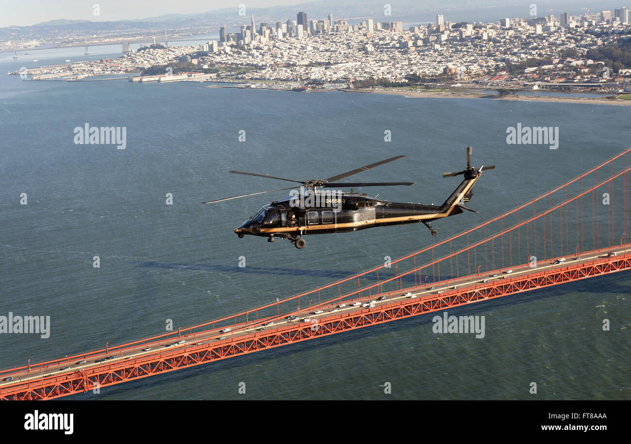Black hawk bridge hi-res stock photography and images - Alamy