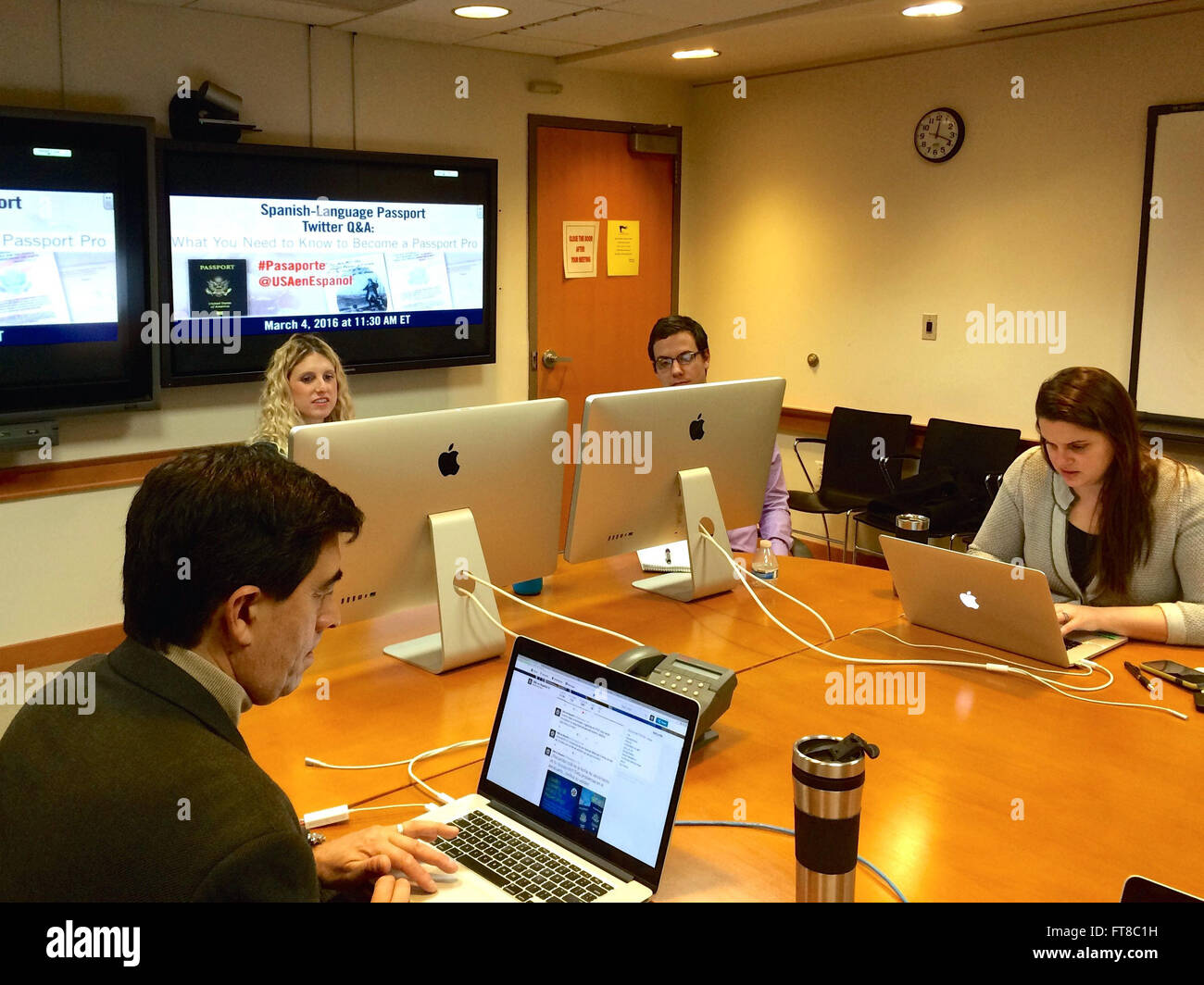 U s public affairs hi-res stock photography and images - Alamy