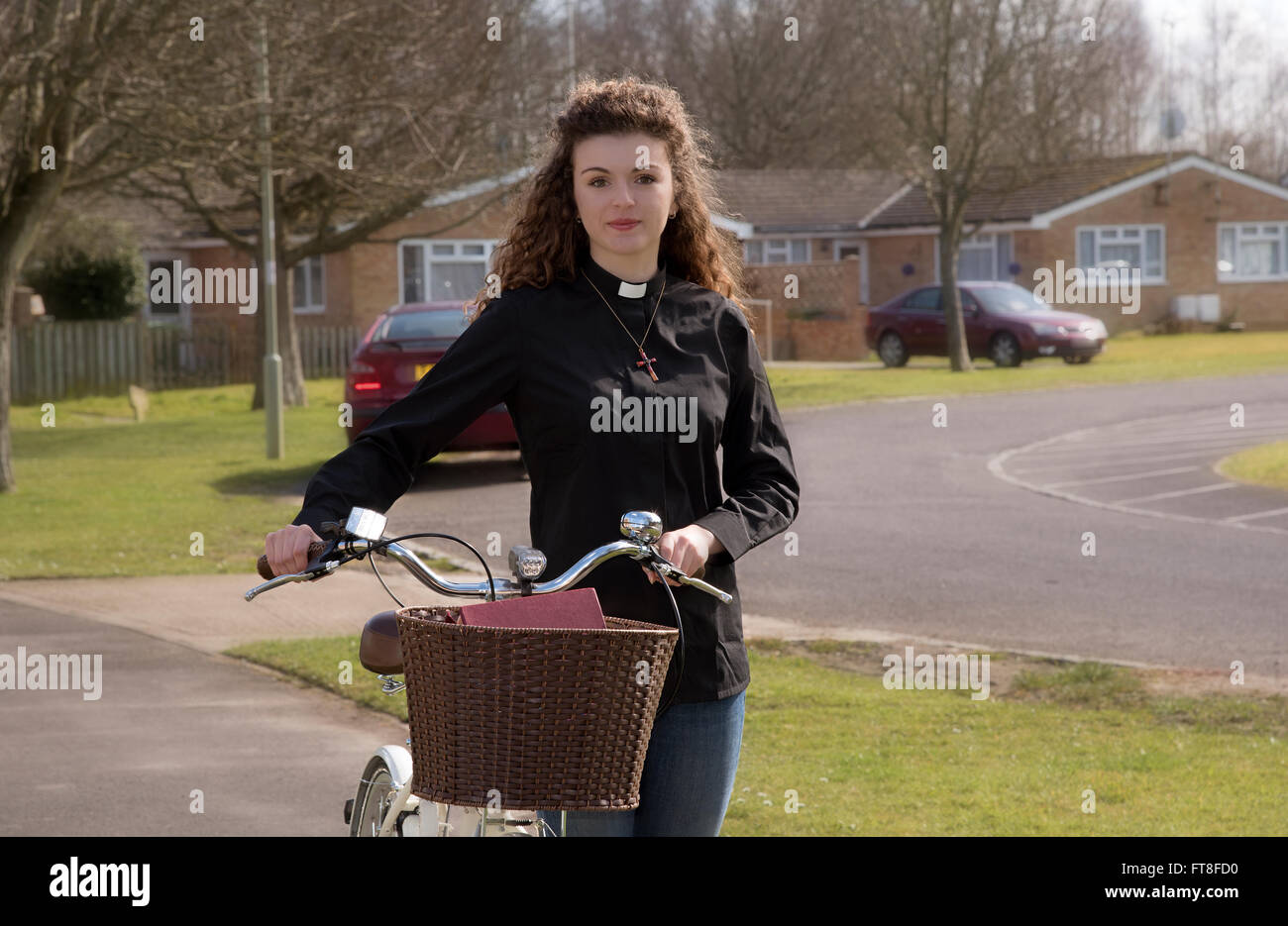 Collar Vicar Stock Photos & Collar Vicar Stock Images - Alamy
