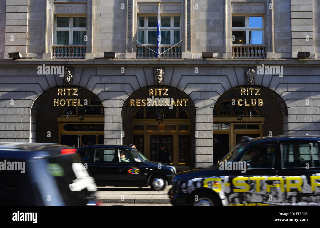 London, Piccadilly, The Ritz Stock Photo - Alamy