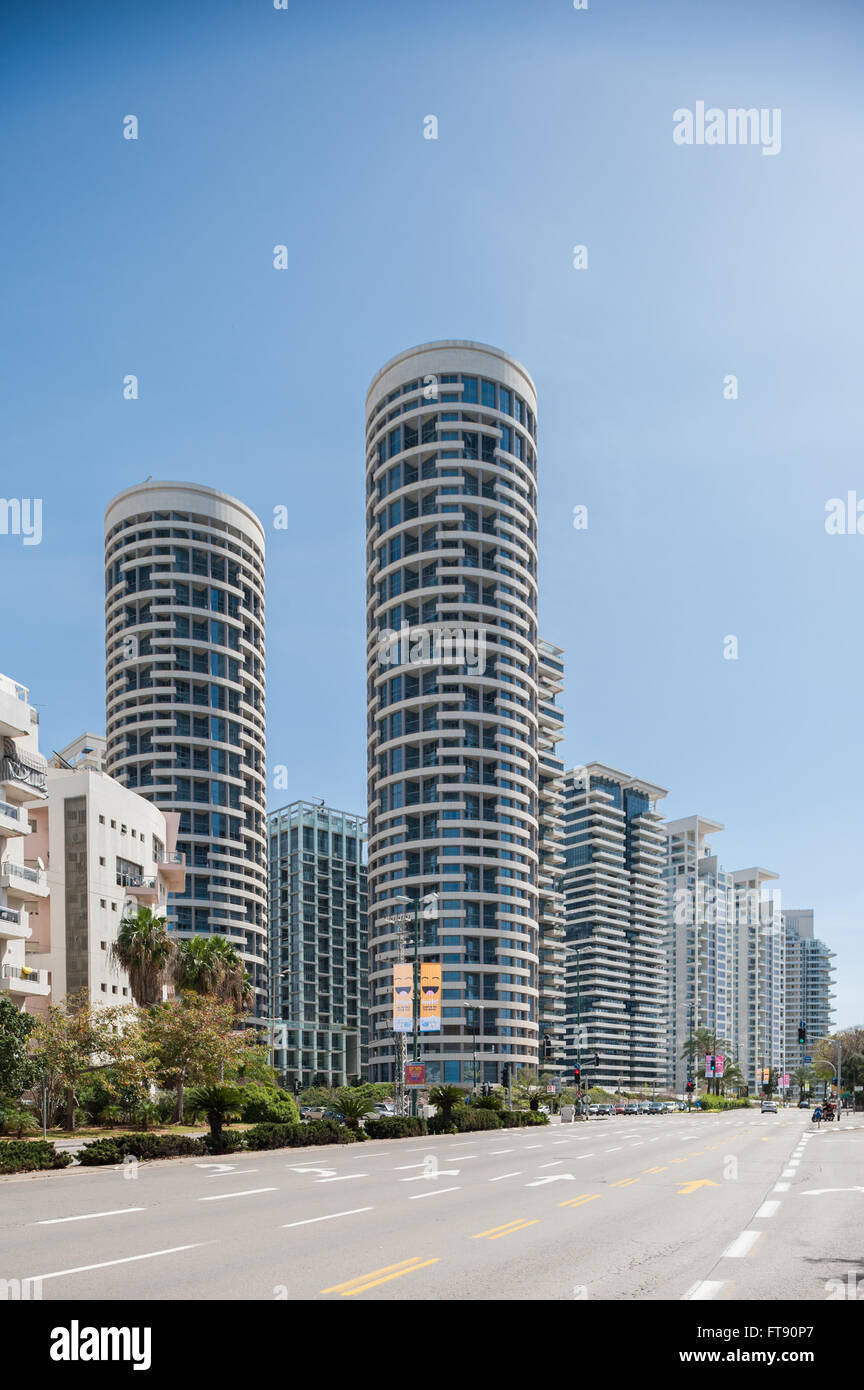 Yoo towers park tzameret yoo hi-res stock photography and images - Alamy