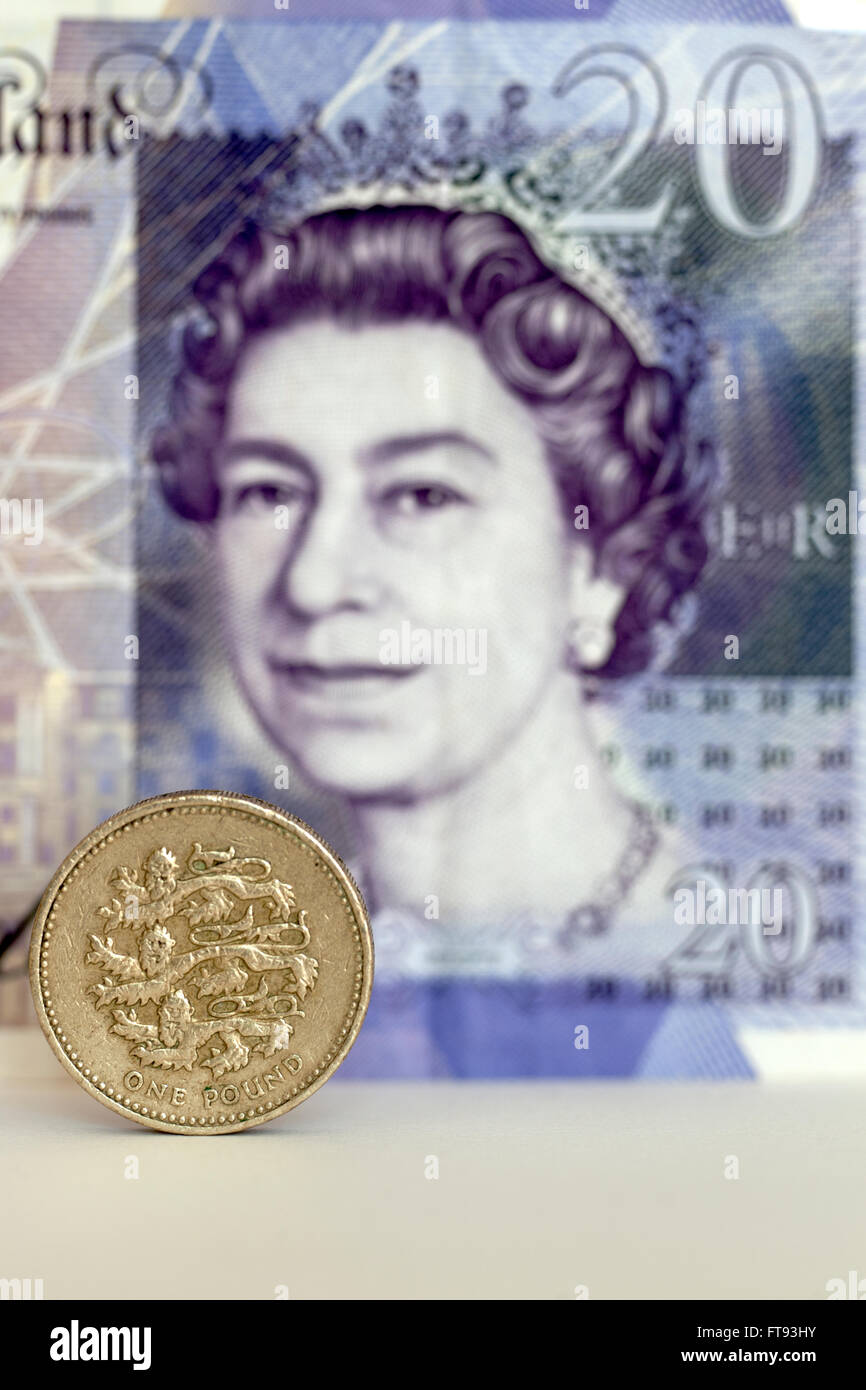 Twenty pounds banknote hi-res stock photography and images - Alamy