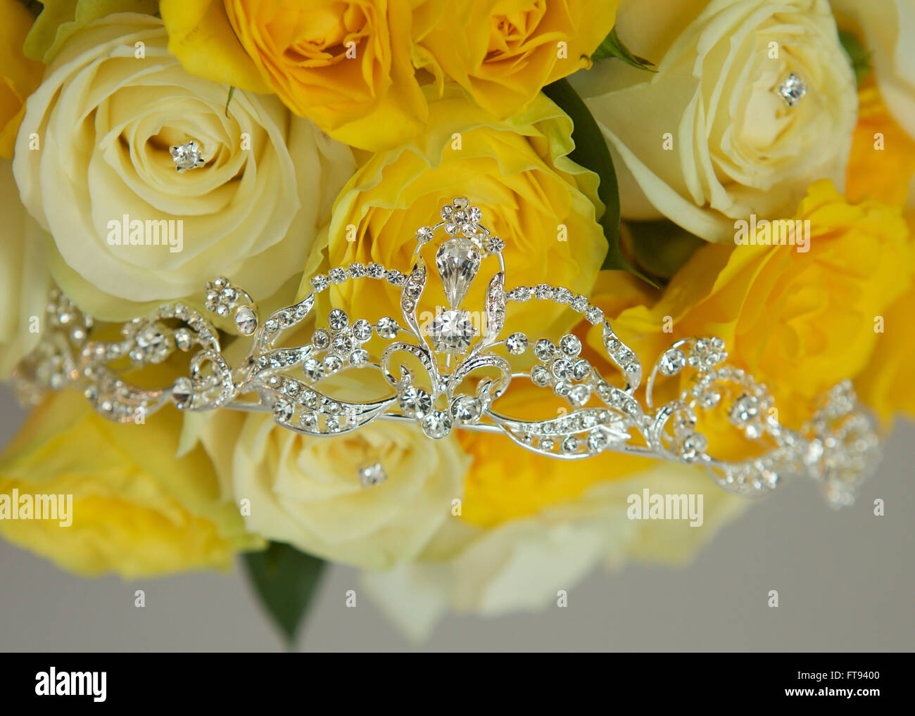 Tiara and roses Stock Photo - Alamy