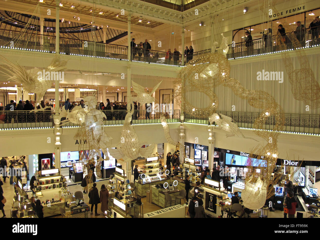 Bon marche hi-res stock photography and images - Alamy