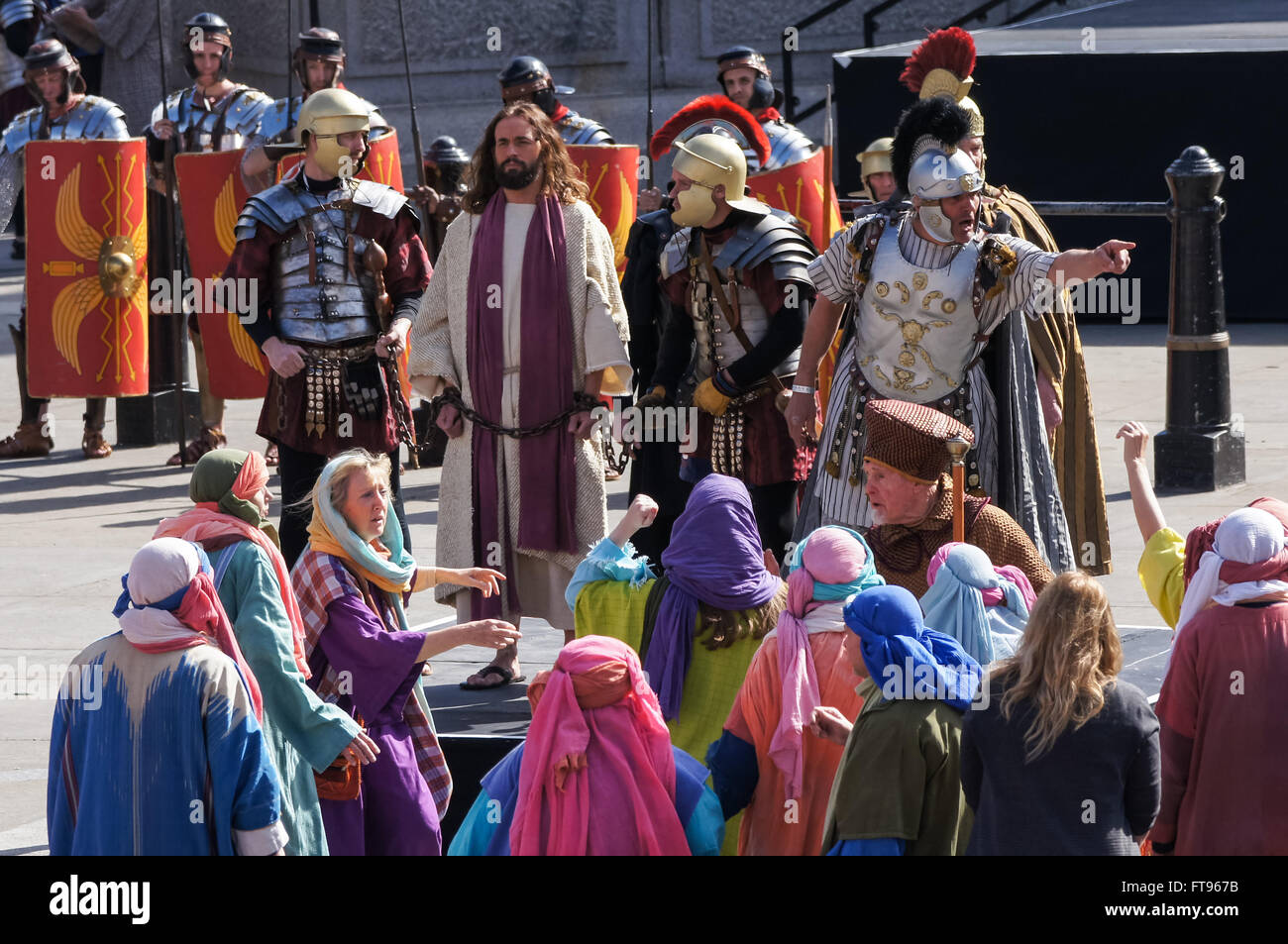 Roman soldiers and jesus hi-res stock photography and images - Alamy