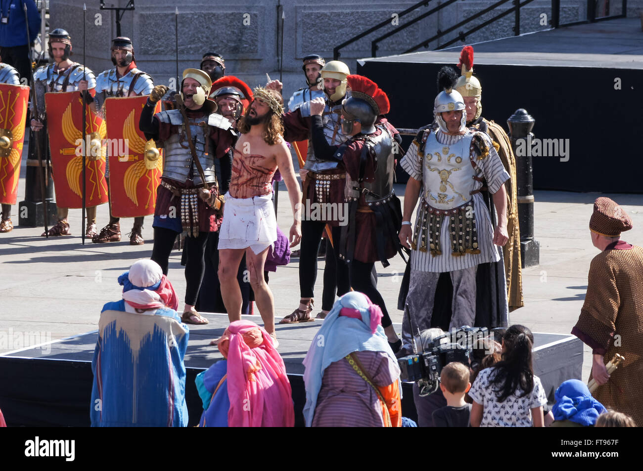 Roman soldiers and jesus hi-res stock photography and images - Alamy