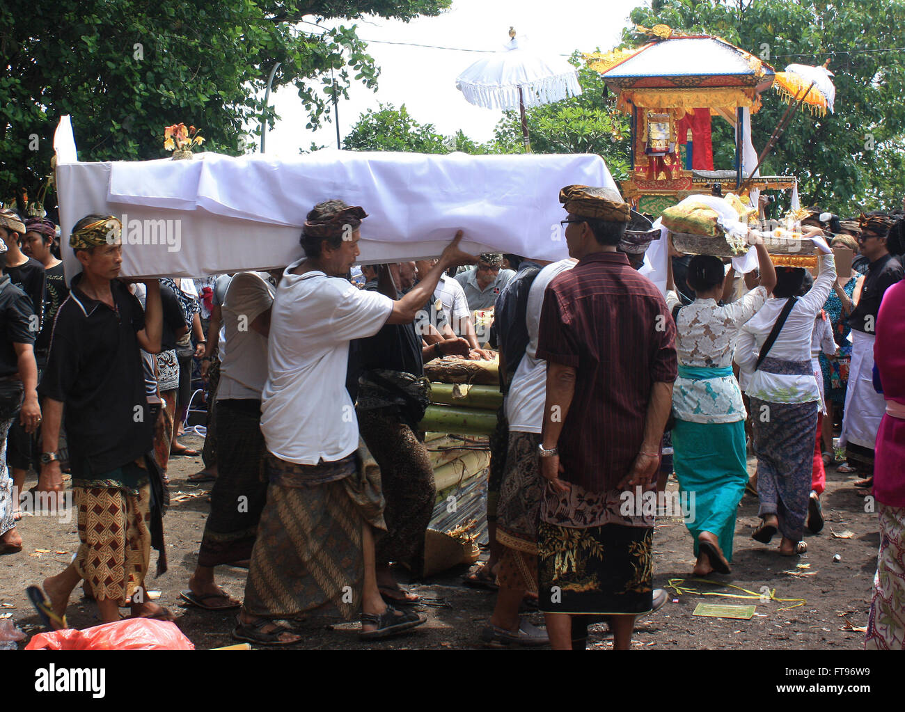 Bali funeral casket hi-res stock photography and images - Alamy