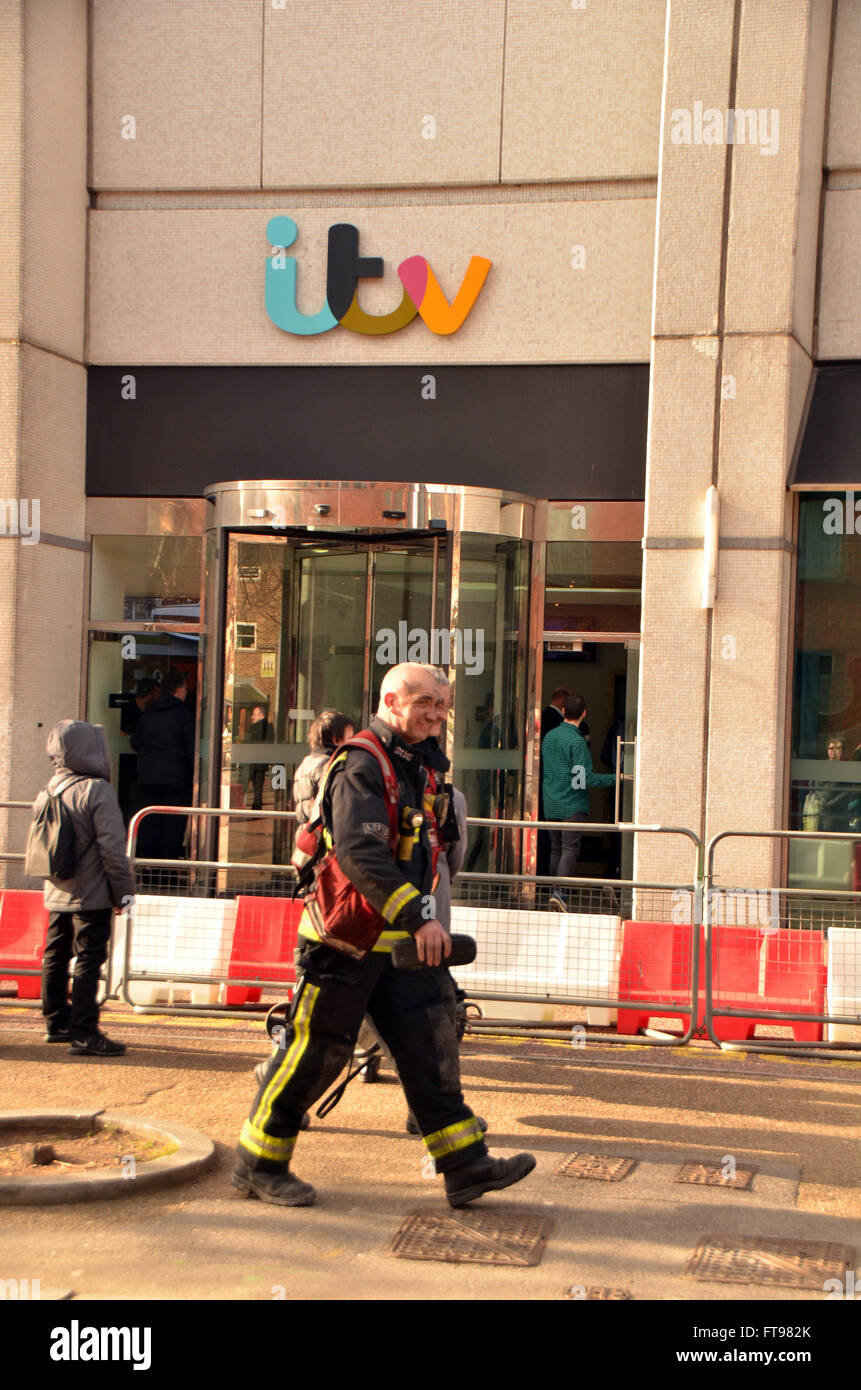 Itv news room hi-res stock photography and images - Alamy