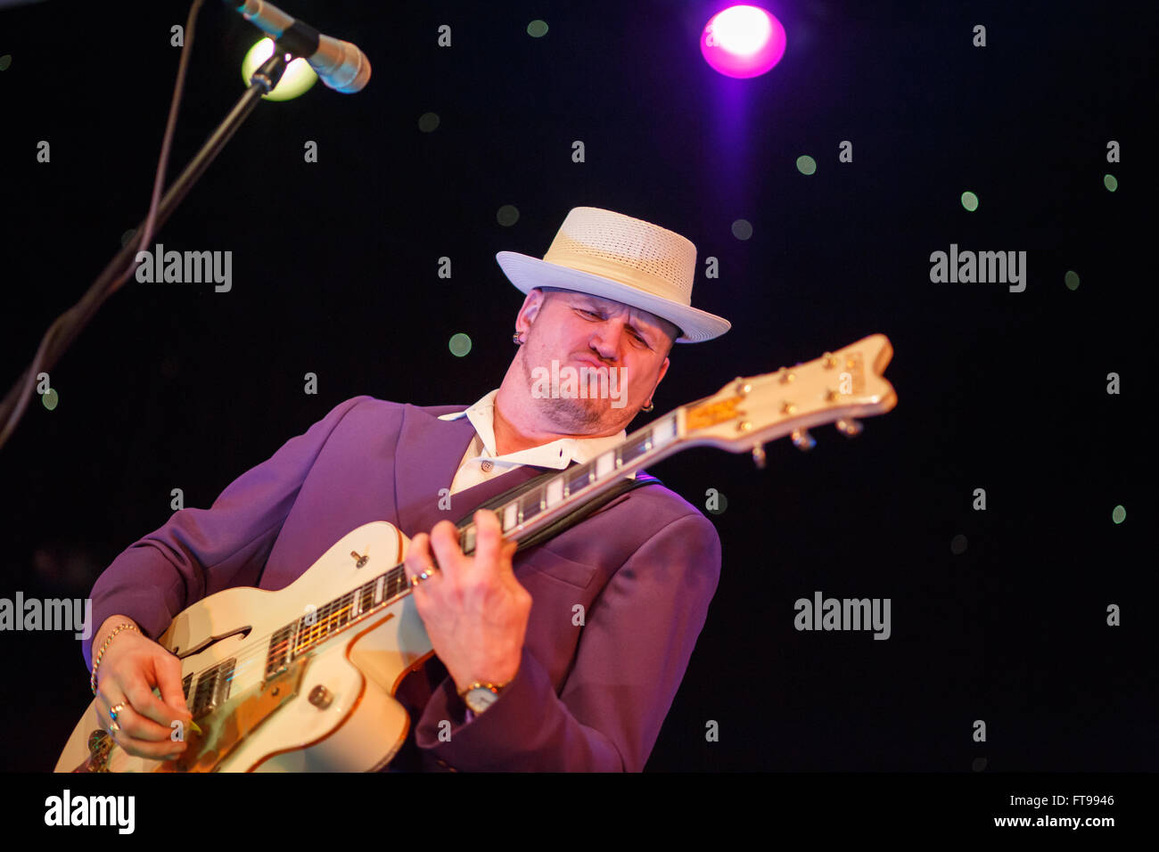 The revolutionaires hi-res stock photography and images - Alamy