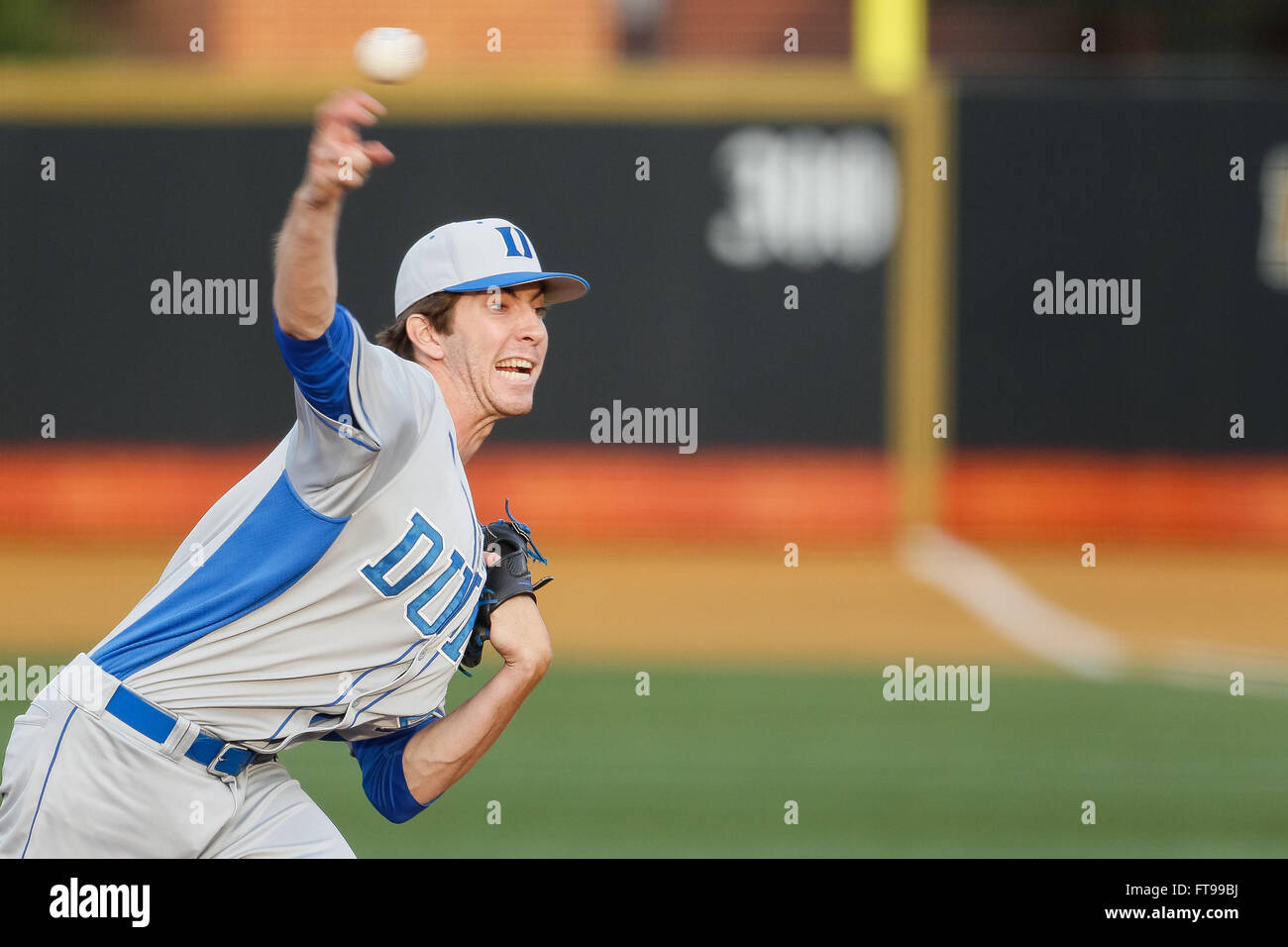 Winston-Salem, NC, USA. 25th Mar, 2016. pitcher Hunter Davis (41) of ...