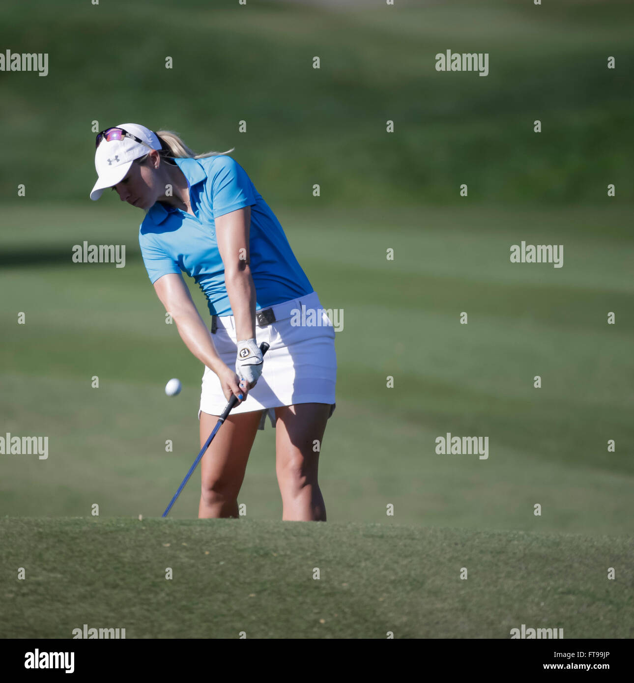 Carlsbad, California, USA. 25th Mar, 2016. Jodi Ewart Shadoff takes a ...