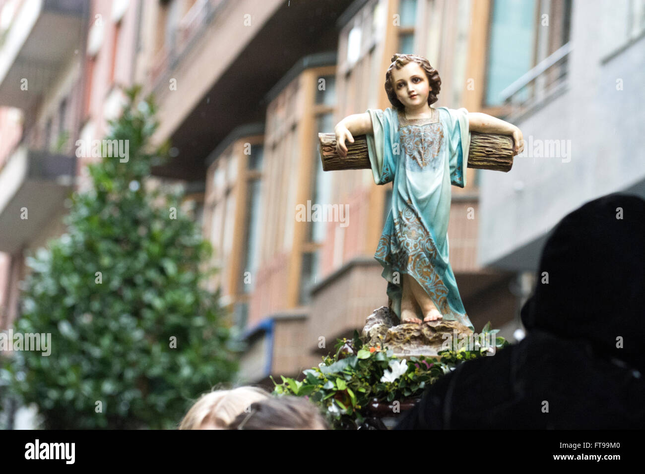 Statue flowers procession catholic hi-res stock photography and images ...