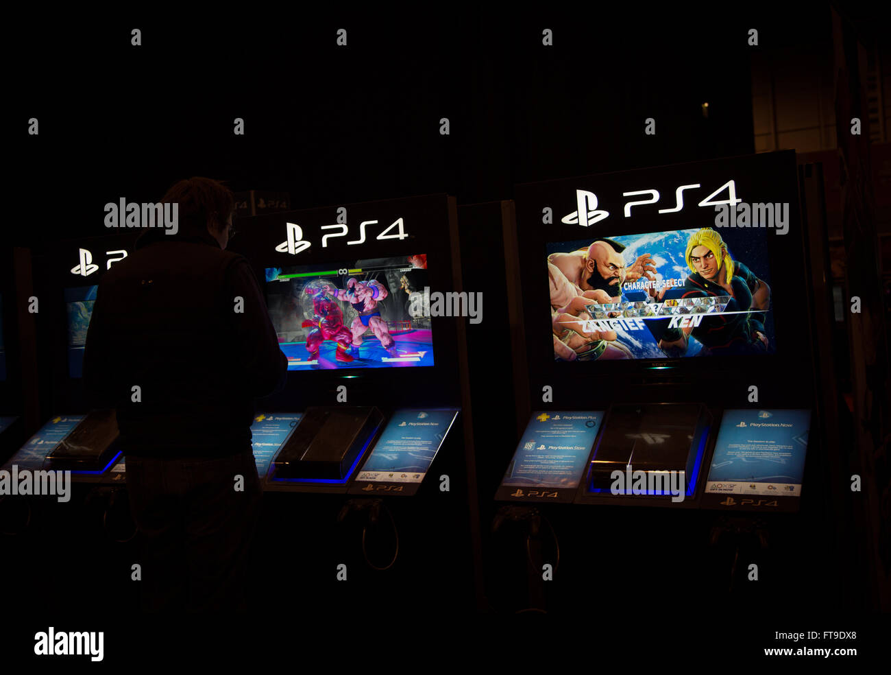 Ps4 console hi-res stock photography and images - Alamy