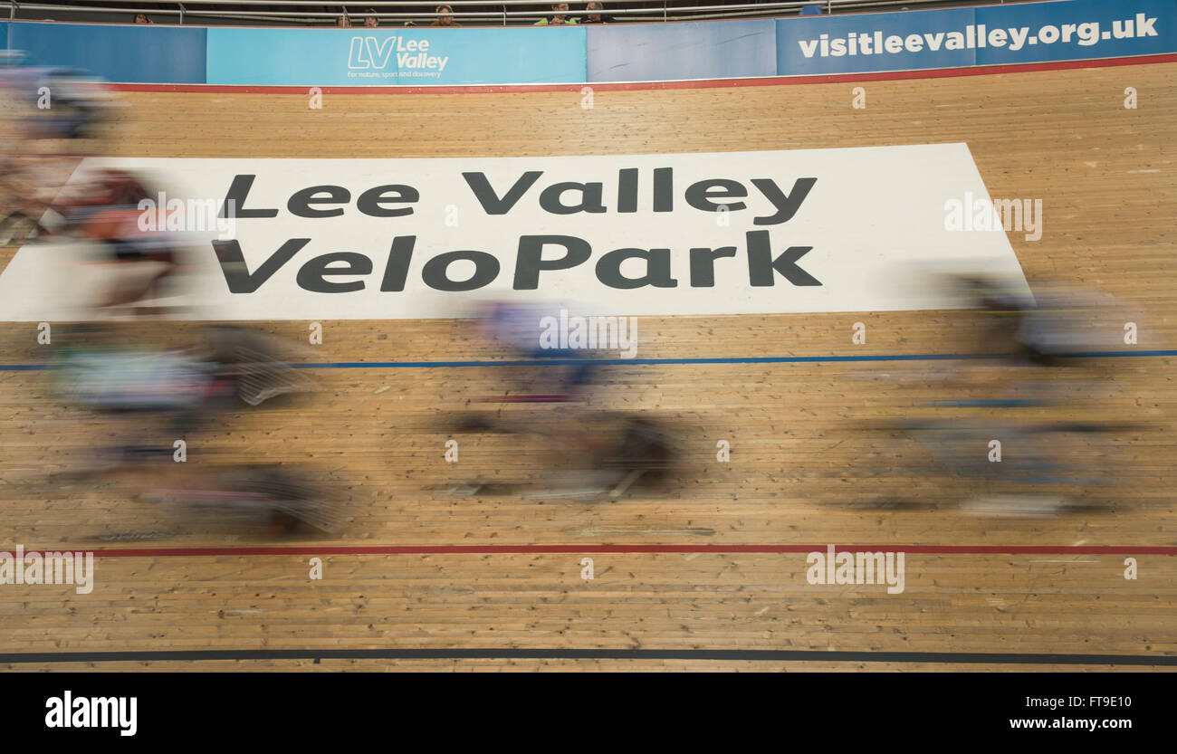 Lee Valley, Velopark, London, UK. 25th Mar, 2016. The Good Friday Track ...
