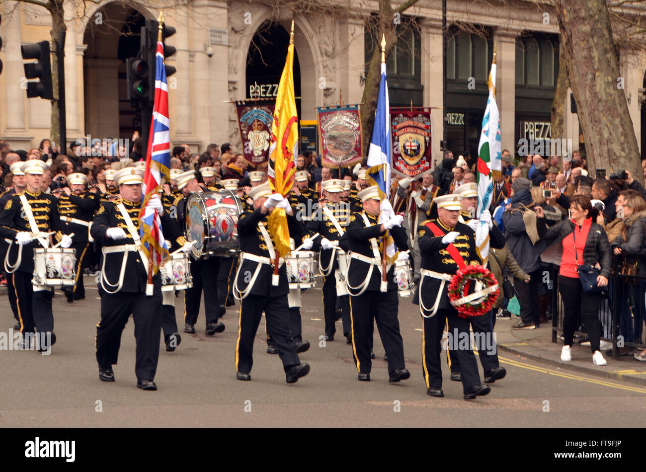 Lord carson hi-res stock photography and images - Alamy