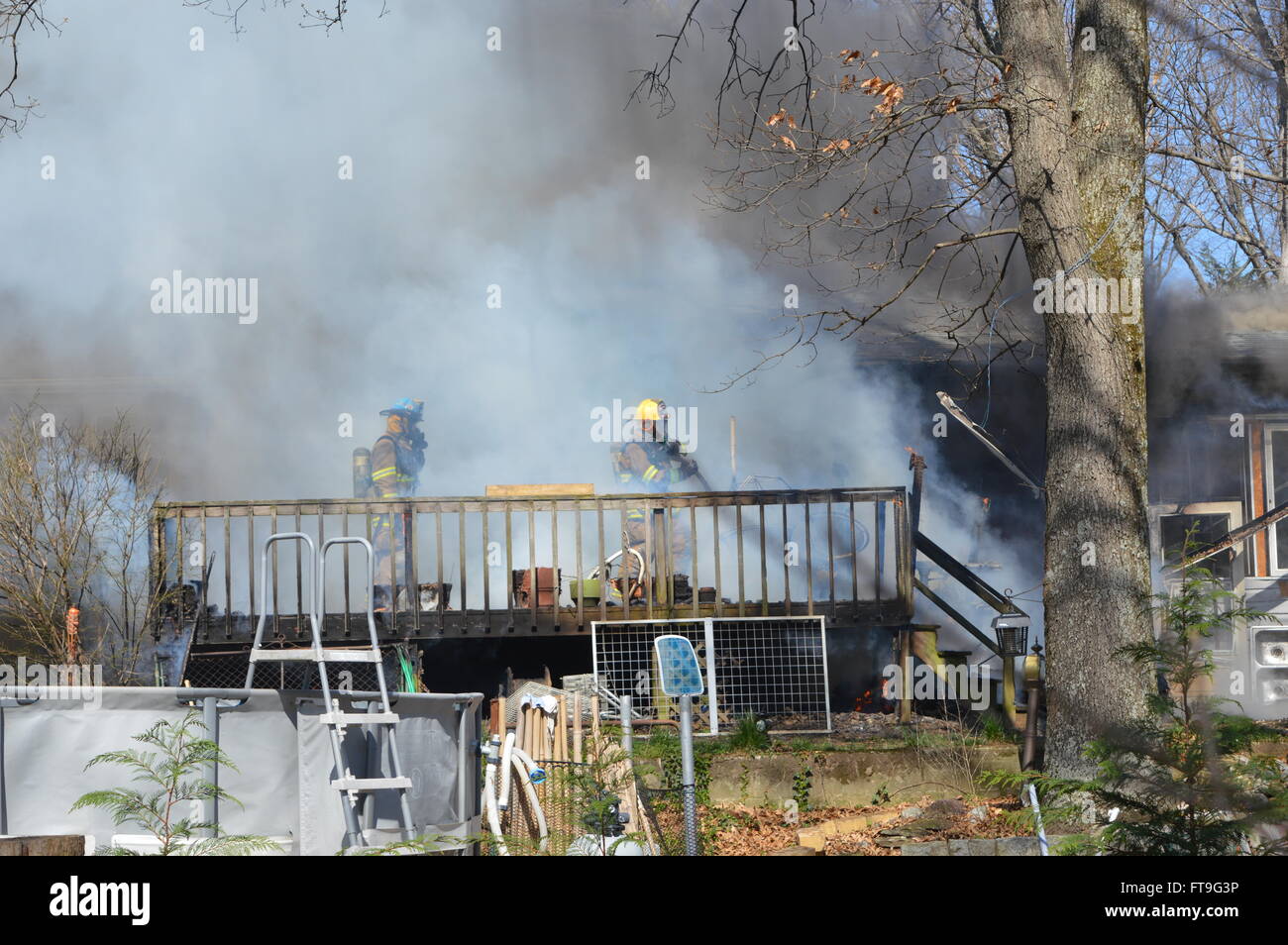 Long house fire hi-res stock photography and images - Alamy