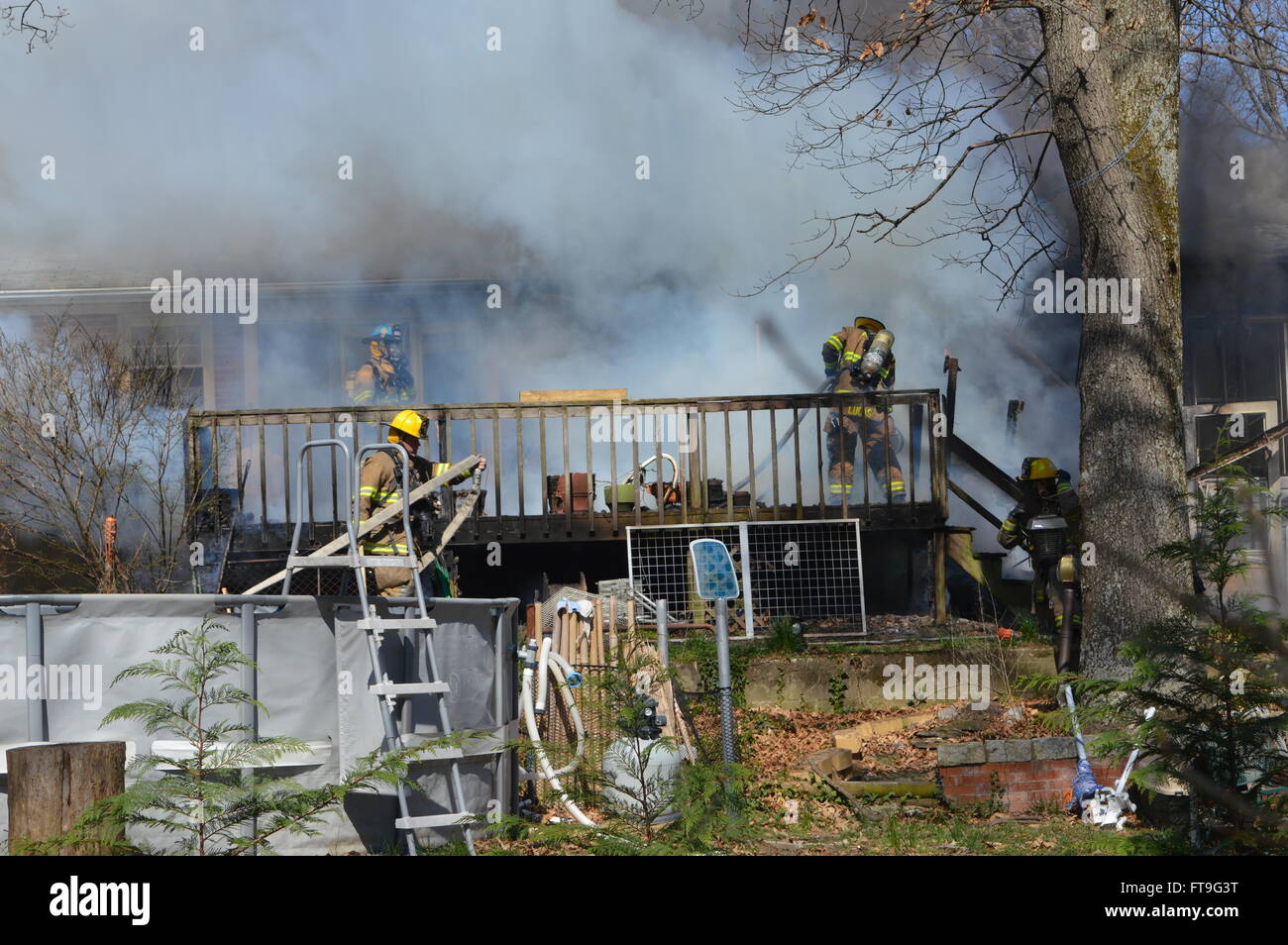 Long house fire hi-res stock photography and images - Alamy