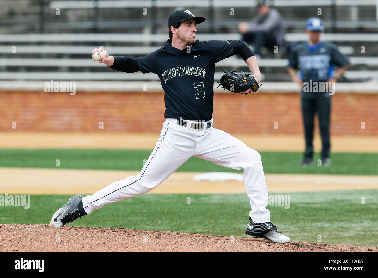 Winston-Salem, NC, USA. 26th Mar, 2016. pitcher Connor Johnstone (3) of ...