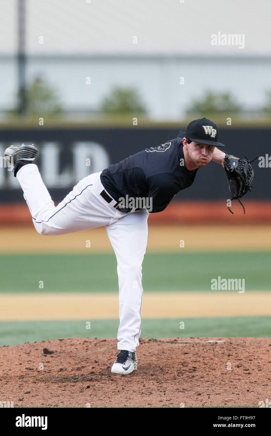 Winston-Salem, NC, USA. 26th Mar, 2016. pitcher Connor Johnstone (3) of ...