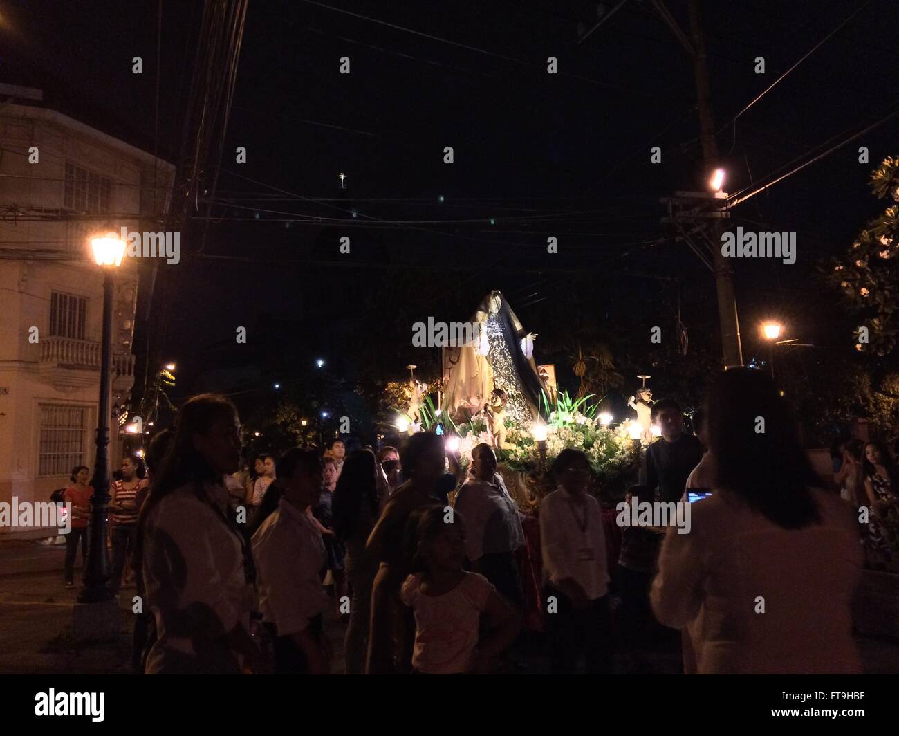 Manila, Philippines. 27th Mar, 2016. Hundreds of Catholic devotees in ...