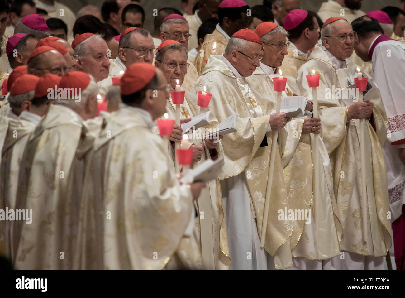 Bishops attend the holy mass hi-res stock photography and images - Alamy