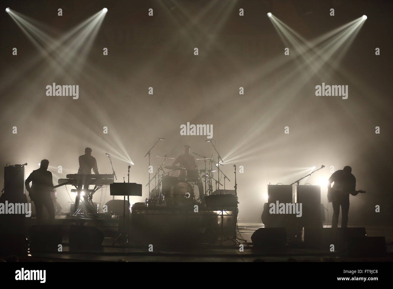 Paul heaton the beautiful south hi-res stock photography and images - Alamy